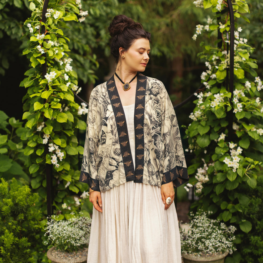 Honey & The Moon Pixie Duster (Cropped Length) | Market of Stars